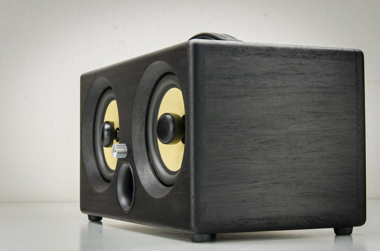 iBox™ XC HD Ebony Bamboo Wireless Bluetooth Speaker